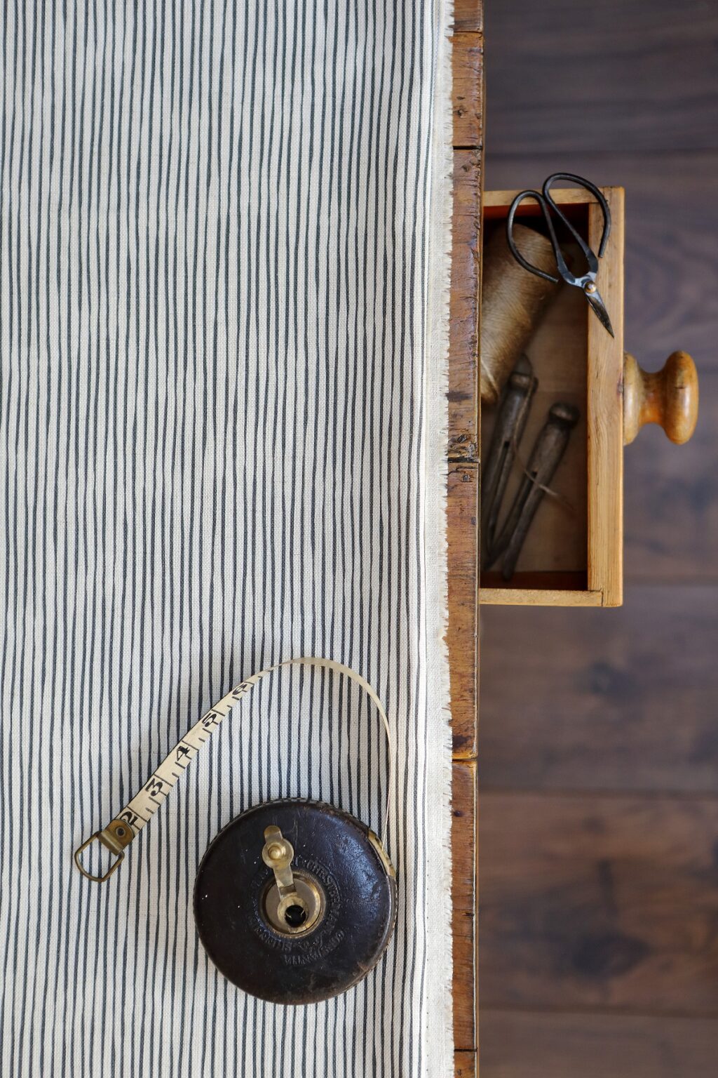 Bamboo ~ Pipe on Chunky Linen * - Peony & Sage