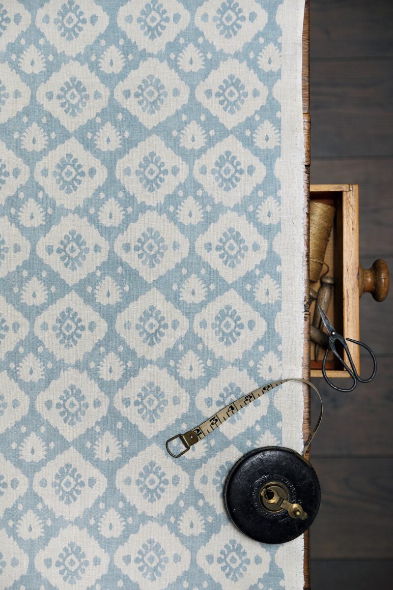 Maya Standard Scale Blue Gray Blotch on Stone Linen - Peony & Sage