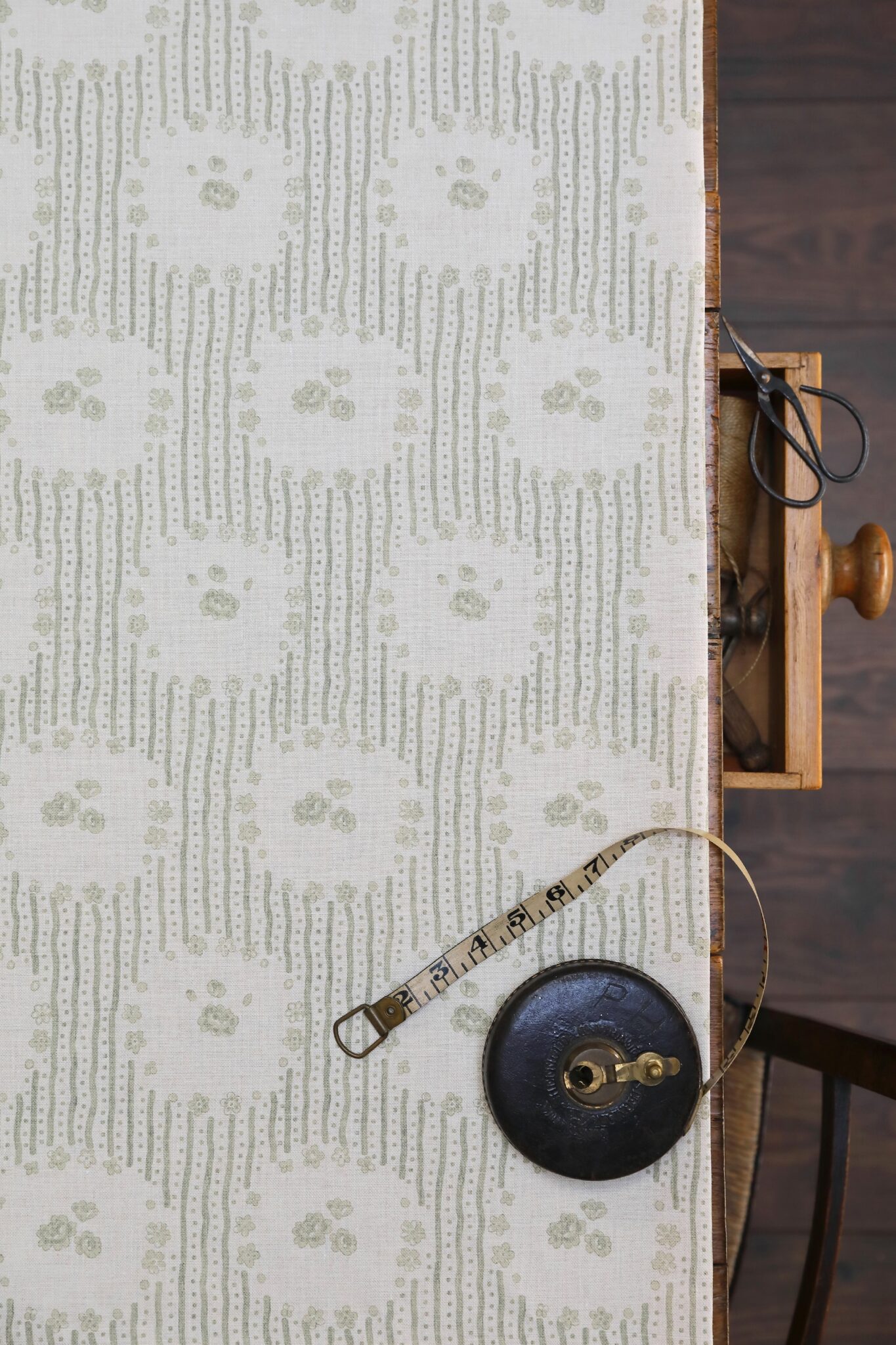 Betty ~ Sludge on Cream Linen - Peony & Sage