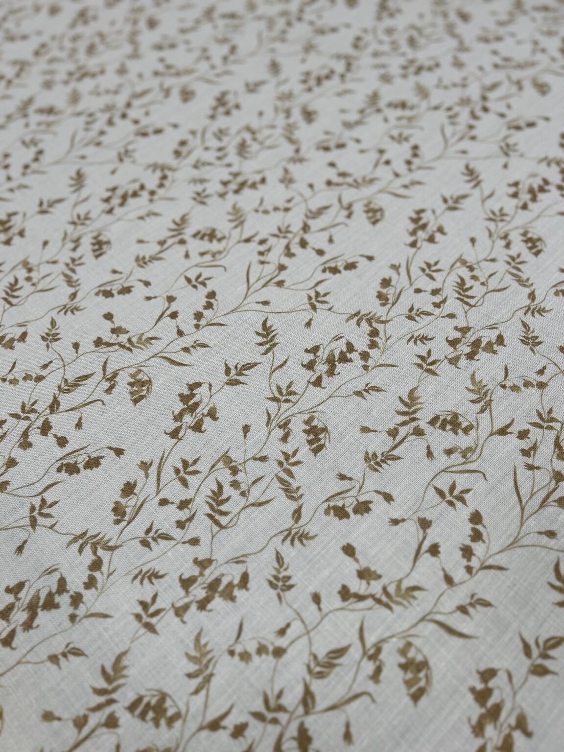 Bluebell Wood in Sandstone on Double Cream 1.5m ONLY (no samples ...